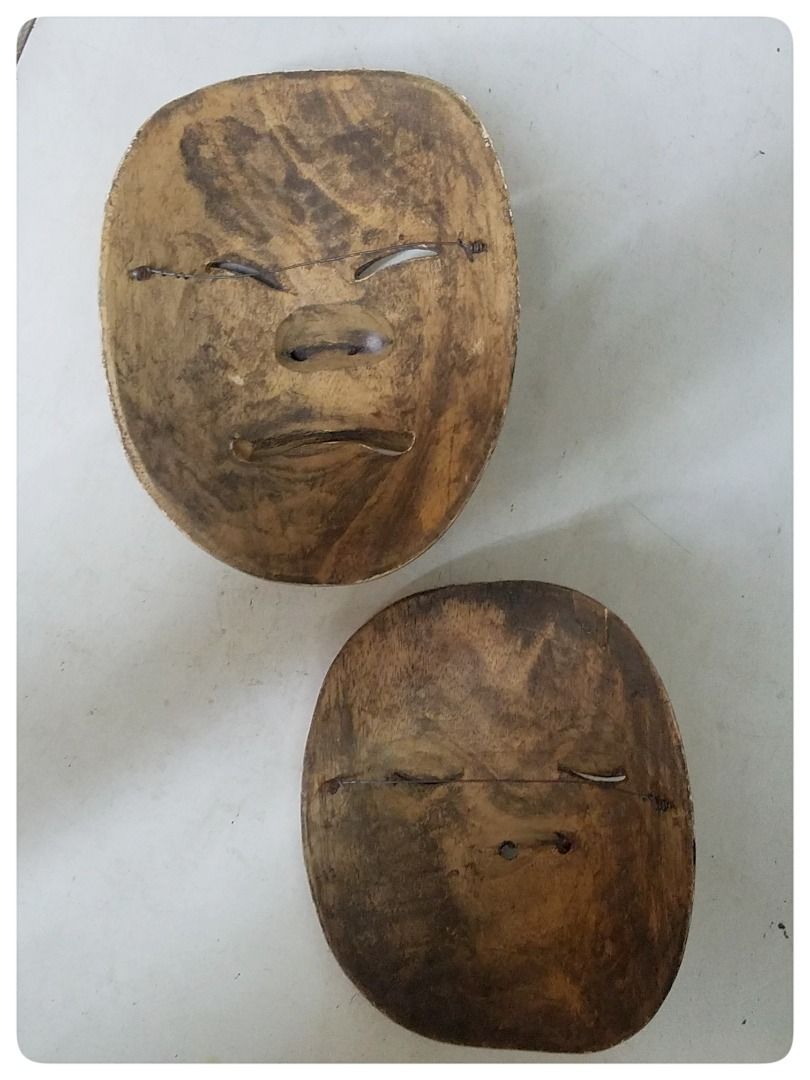 Dua Set Topeng Bali Kuno Ukir Alusan, Perabotan Rumah di Carousell