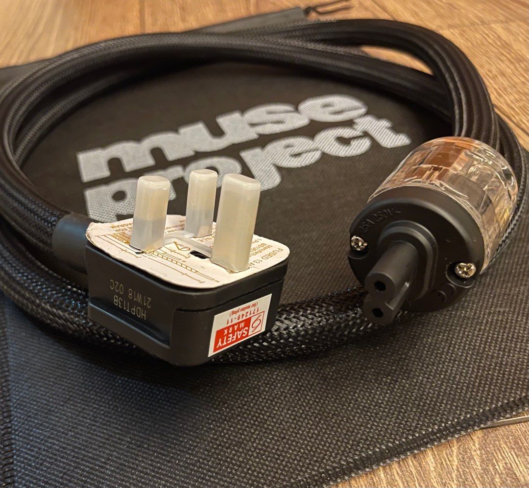 Figure 8 IEC C7 Japanese Furukawa Power Cord UK3pin 1.5m, Audio, Other ...