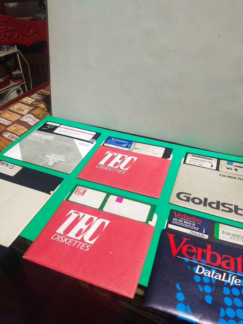 "FLOPPY DISK 5.5 Inches/17 pcs./assorted brands/All used/For display ...