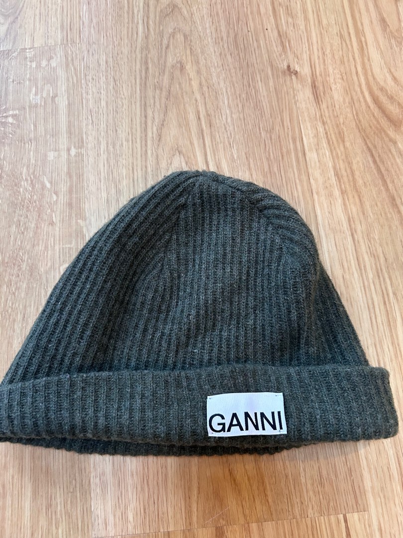 Ganni Green Hat, Women's Fashion, Watches & Accessories, Hats & Beanies ...