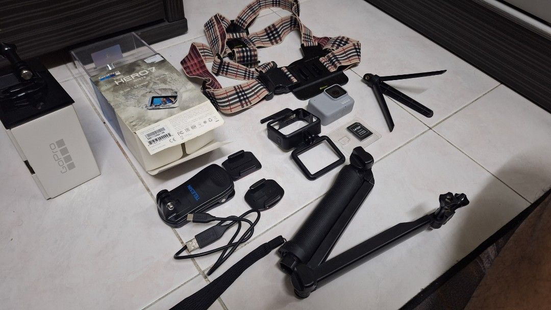 GoPro Hero 7 White, Photography, Cameras on Carousell