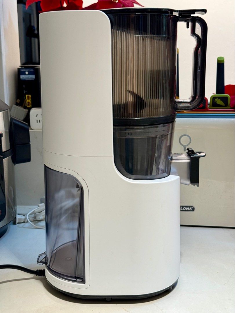Hurom H200 Easy Clean Slow Juicer, TV & Home Appliances, Kitchen ...