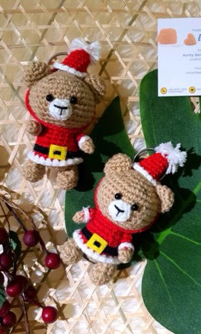 Hand crochet Christmas teddy bear key chain, Hobbies & Toys, Stationery ...