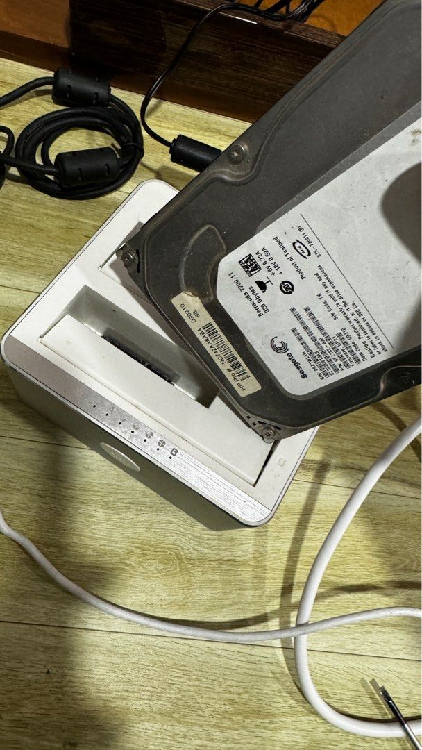 Hard Disk 320GB with reader, Computers & Tech, Parts & Accessories ...