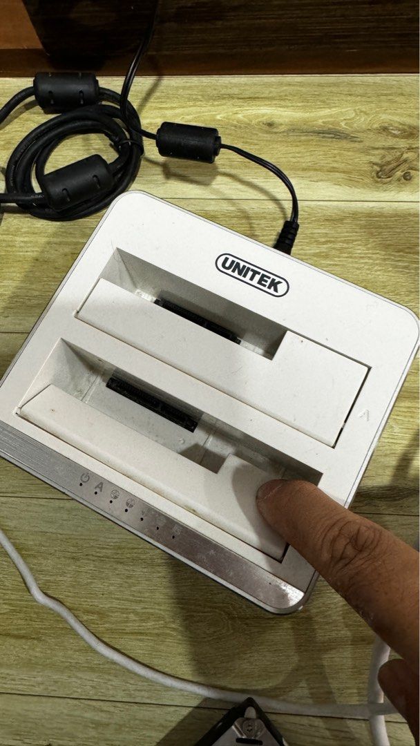 Hard Disk 320GB with reader, Computers & Tech, Parts & Accessories ...