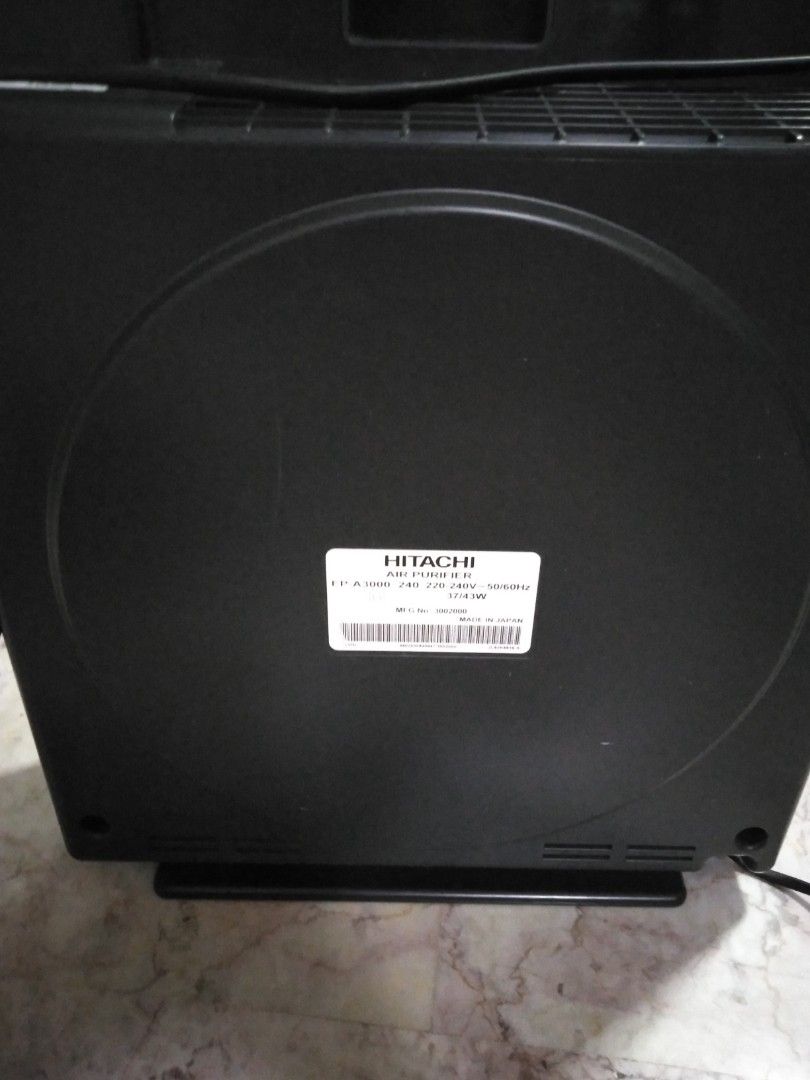 Hitachi air purifier EP-A3000 with controller, TV & Home Appliances ...