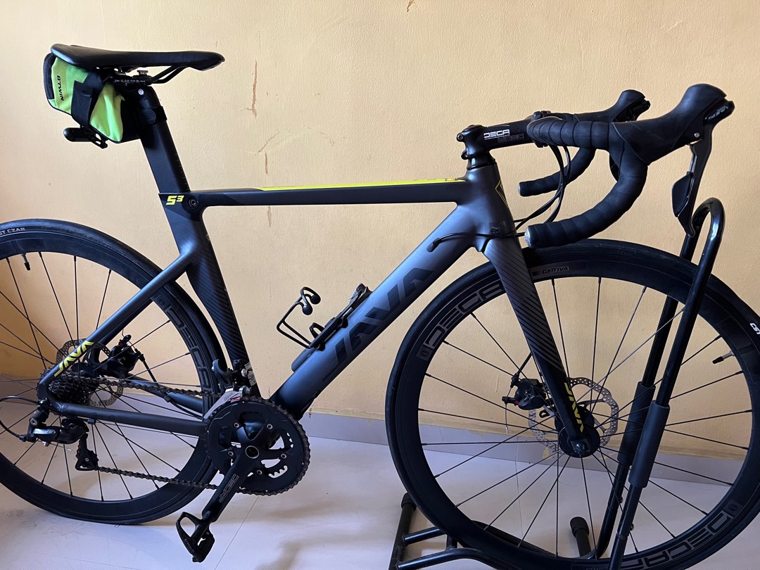 Java Siluro 3 Road Bike with Hybrid Hydraulic Disc Brakes (Black and ...