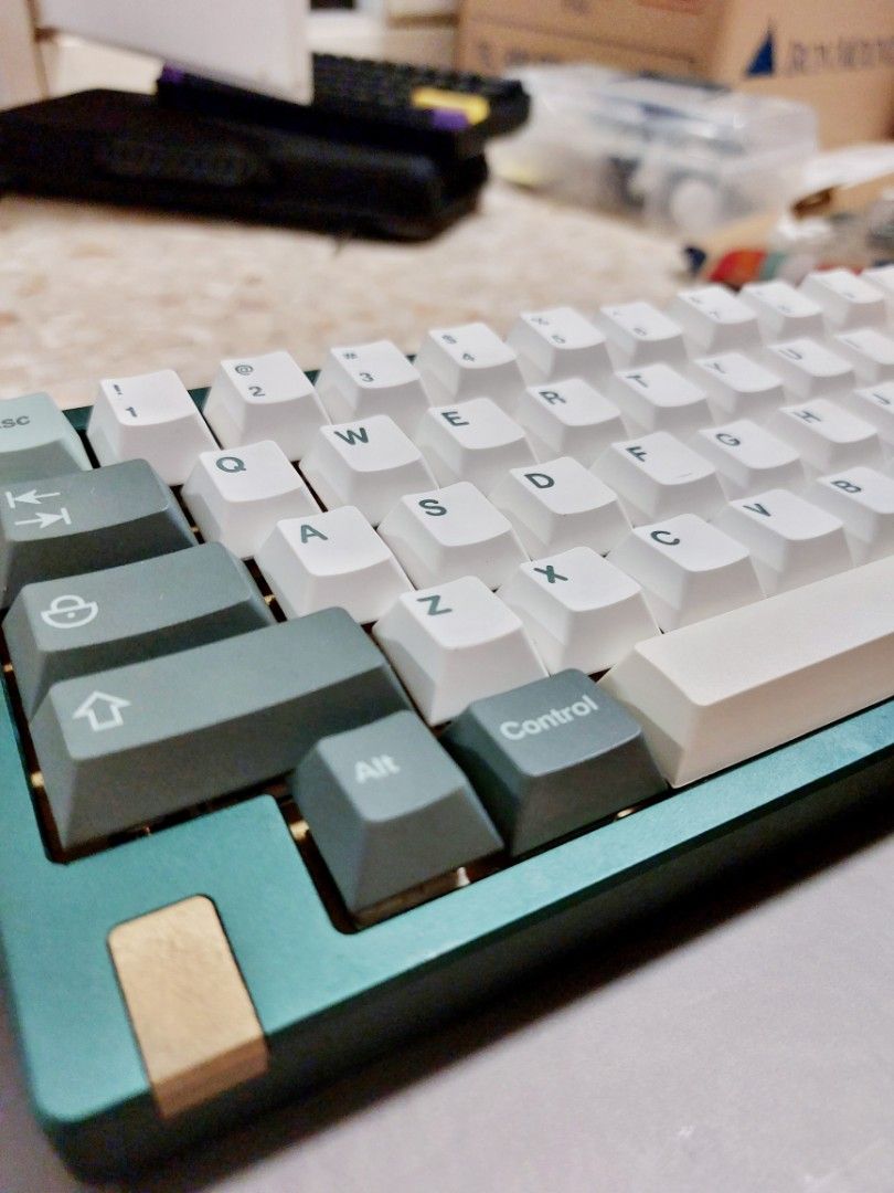 La Baguette Forest Green 66% Keyboard RGB, Computers & Tech, Parts ...