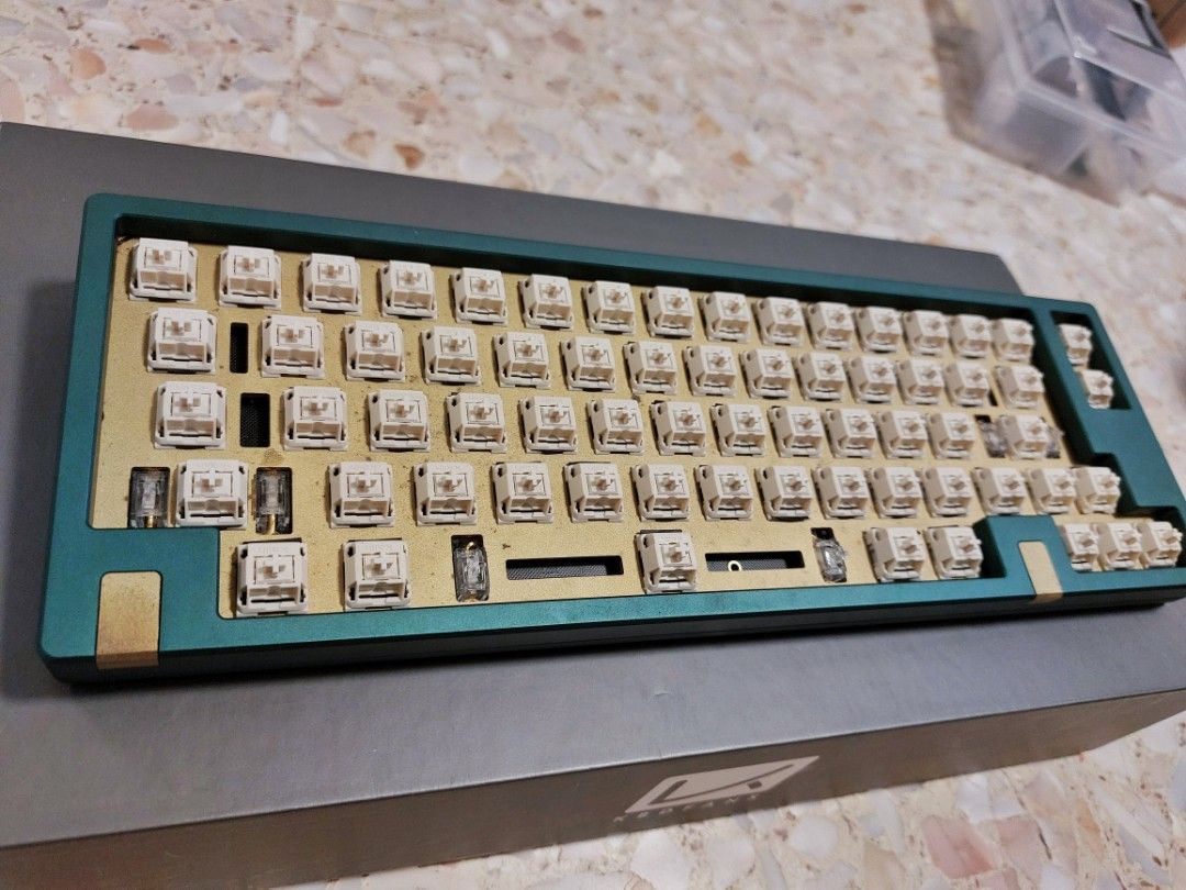 La Baguette Forest Green 66% Keyboard RGB, Computers & Tech, Parts ...
