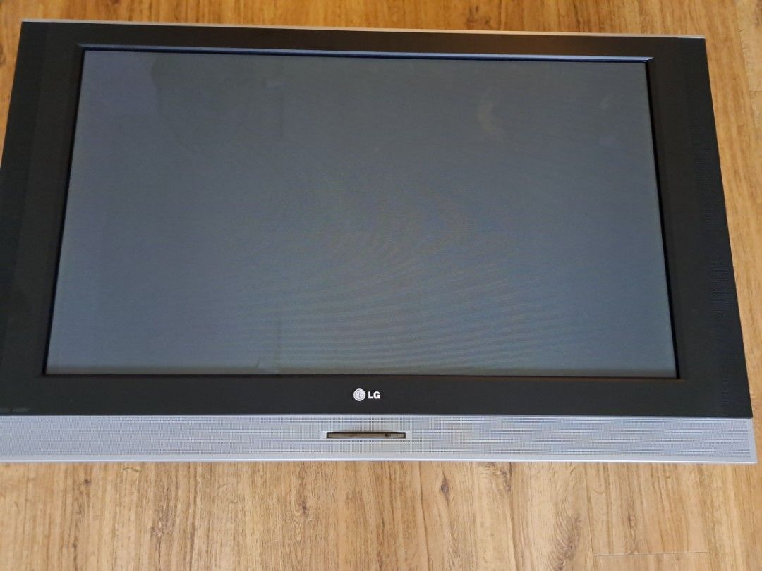 LG 43" Plasma TV, TV & Home Appliances, TV & Entertainment, TV on Carousell