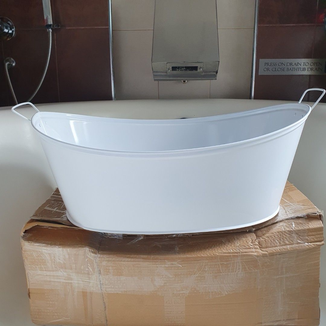 METAL TUB OR BABY BATH TUB FOR RENT OR SALE! AESTHETIC COOLER FOR PARTY ...