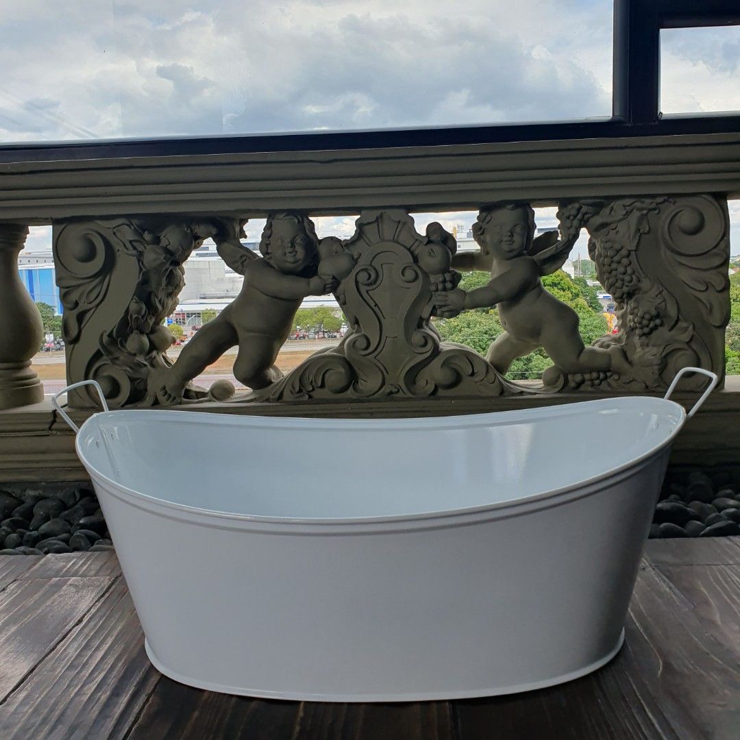 METAL TUB OR BABY BATH TUB FOR RENT OR SALE! AESTHETIC COOLER FOR PARTY ...