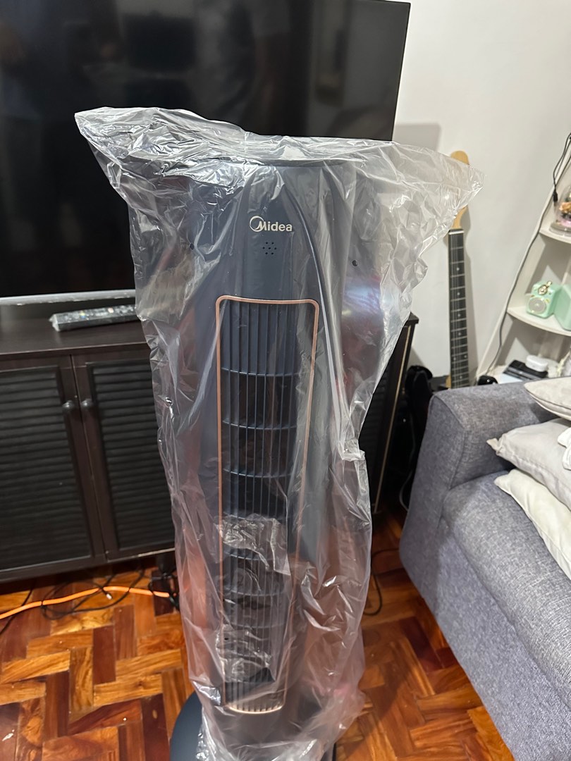 MIDEA Leafless Remote Control Tower Fan with Aromatherapy Cooling ...