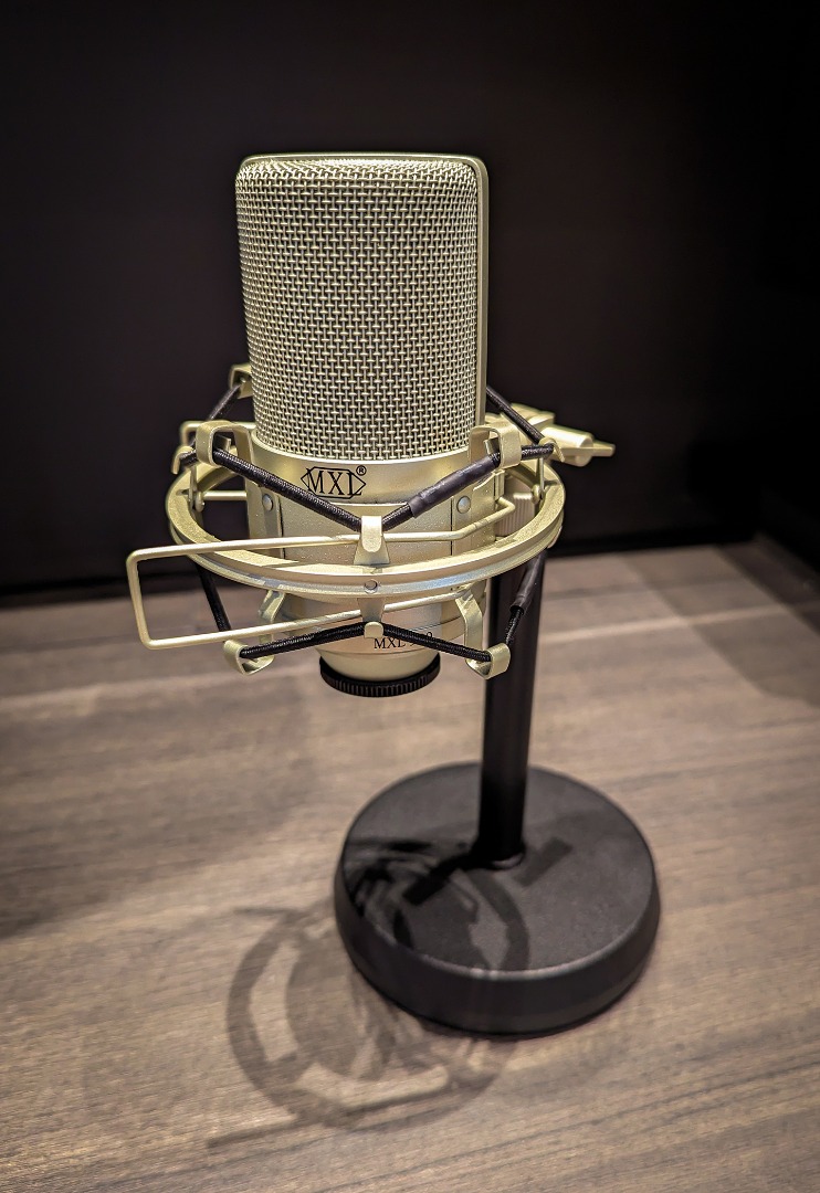 MXL 990 Studio Recording Microphone, Audio, Microphones on Carousell