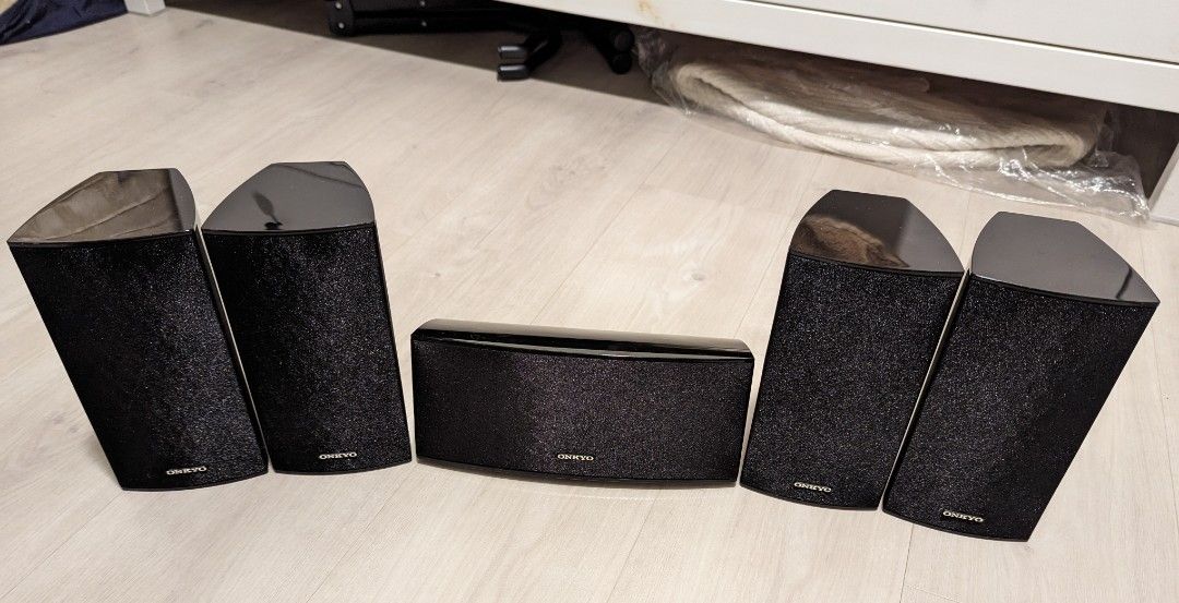 Onkyo HT-S3700 / HT-R393 5.1 Home Theater system, Speaker Amplifier Receiver set like JBL Harman ...