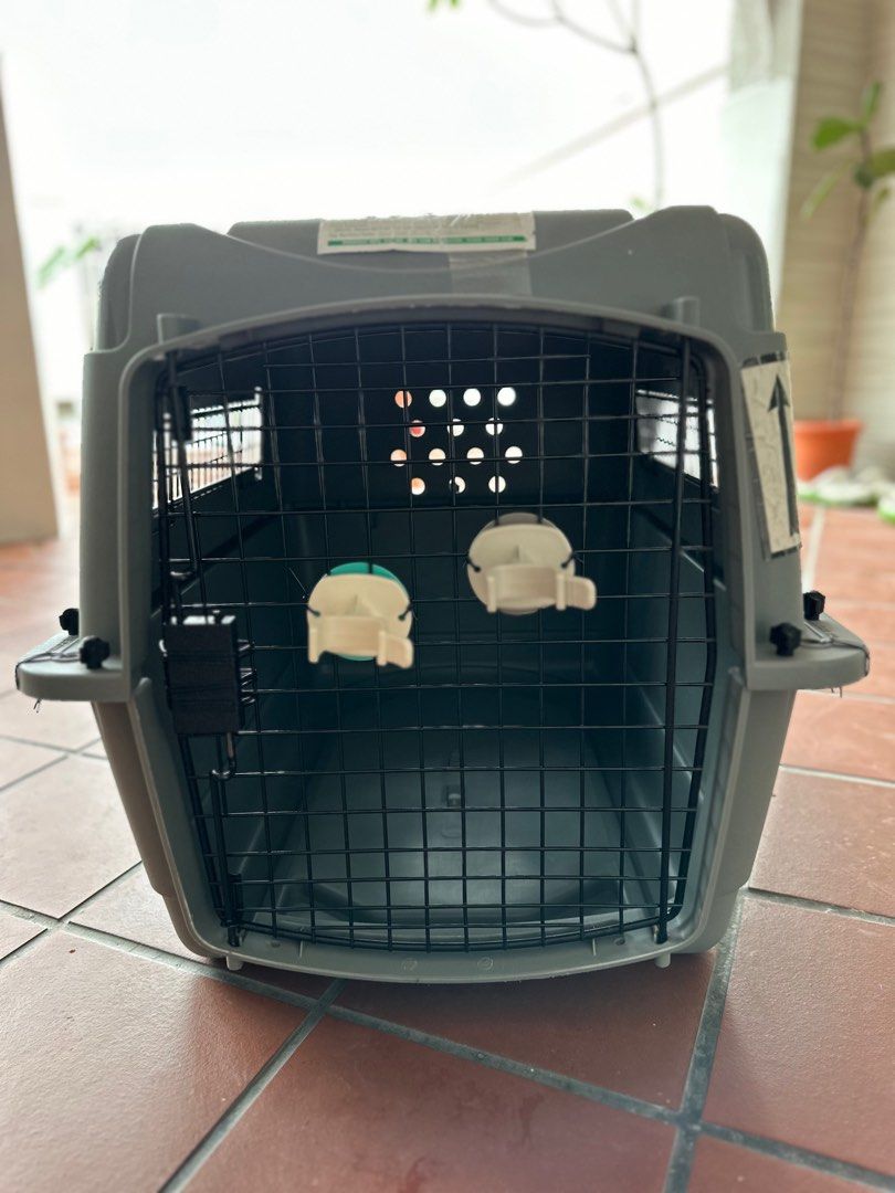 PETMATE “Sky Kennel” Pet Travel Crate for dogs / cats (IATA Standard ...