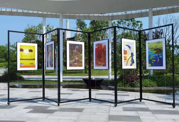 Photo rack / stand, Everything Else on Carousell