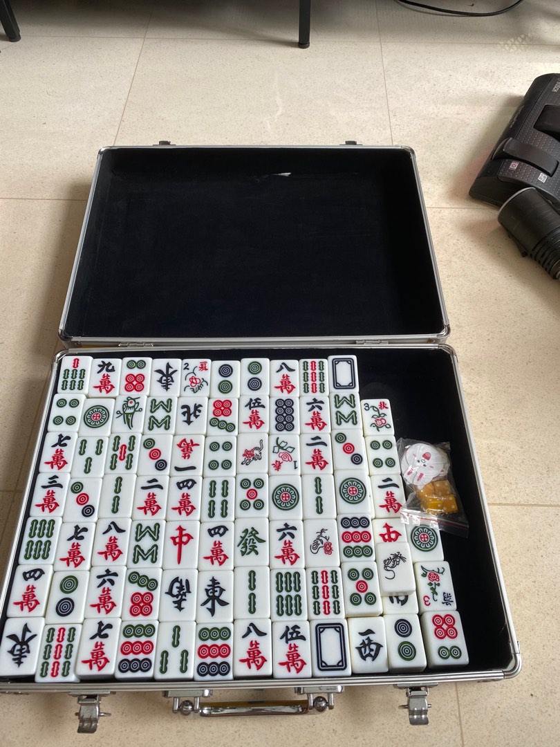 Pikachu Mahjong set, Hobbies & Toys, Toys & Games on Carousell