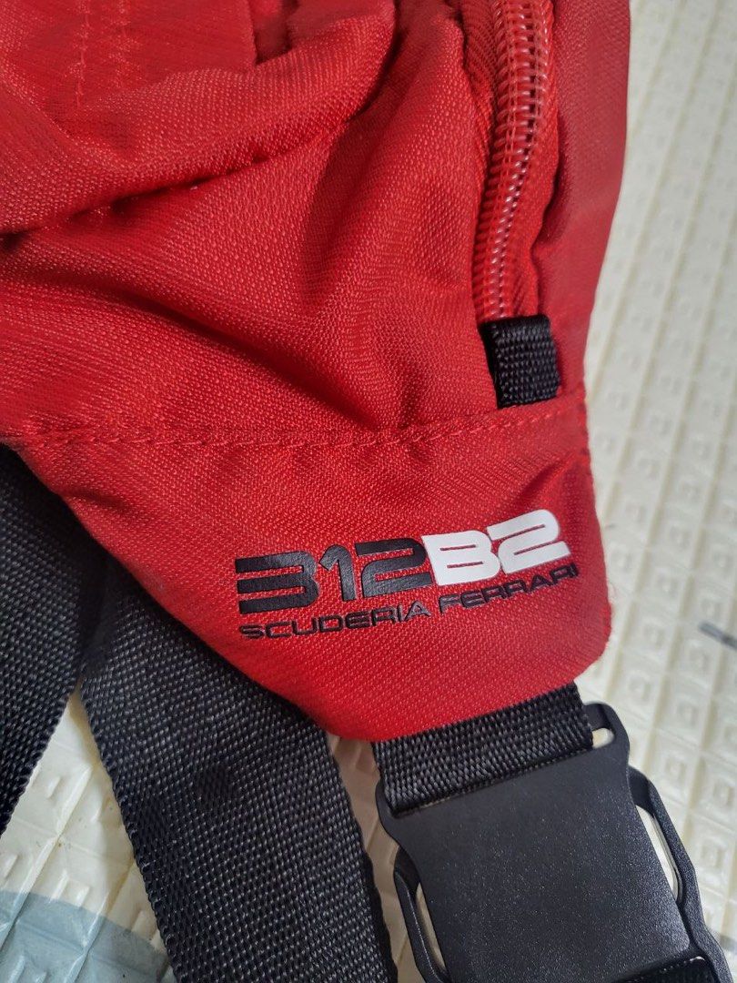 Puma Scuderia Ferrari Edition Pouch Bag, Men's Fashion, Bags, Belt bags ...