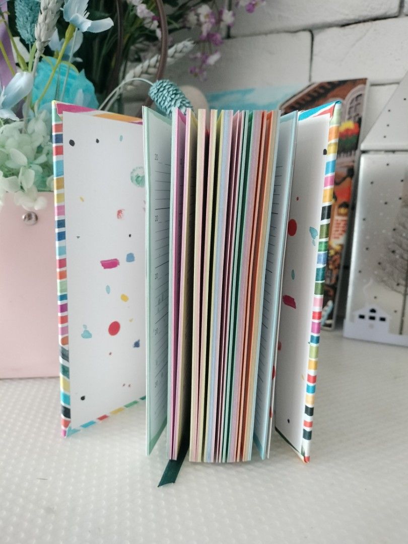 Rainbow One Line a Day A Five-Year Memory Book, Hobbies & Toys ...