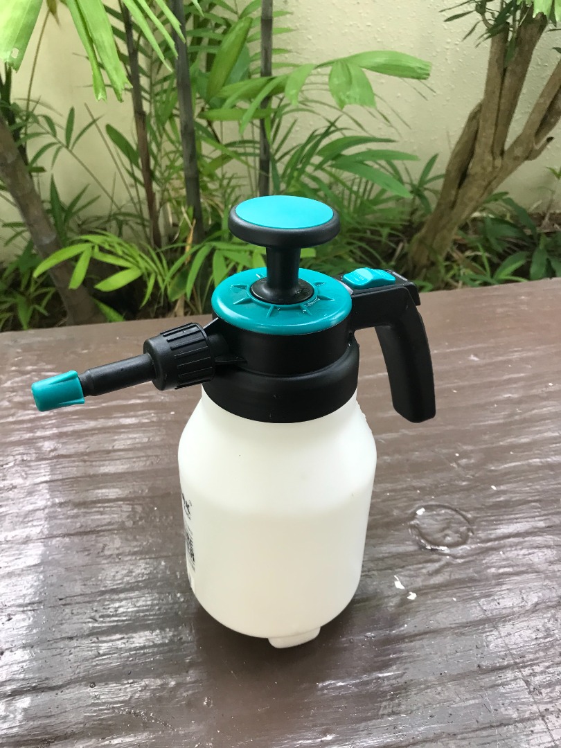 Remax pressure sprayer. 1.5l. In good condition., Furniture & Home ...