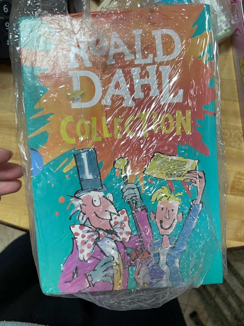 Ronald Dahl series, Hobbies & Toys, Books & Magazines, Children's Books ...
