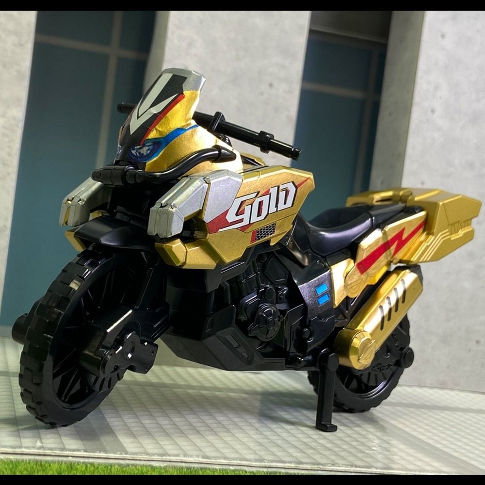 So-Do Kamen Rider Gotchard Gold Dash, Hobbies & Toys, Toys & Games on ...