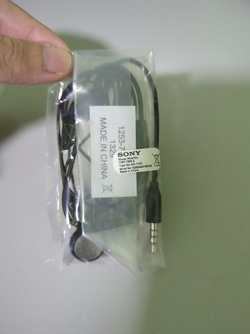 SONY MH410C Wired Earphone, Audio, Earphones on Carousell