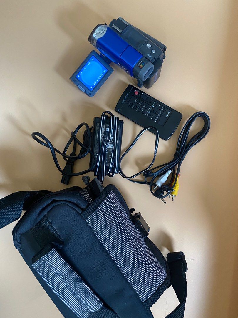 Sony Mini DV Digital Handycam DCR-TRV22, Photography, Cameras on Carousell