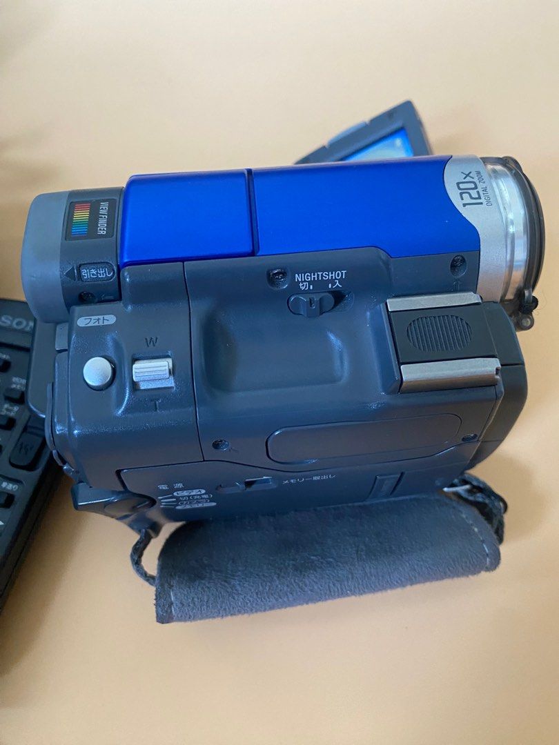 Sony Mini DV Digital Handycam DCR-TRV22, Photography, Cameras on Carousell