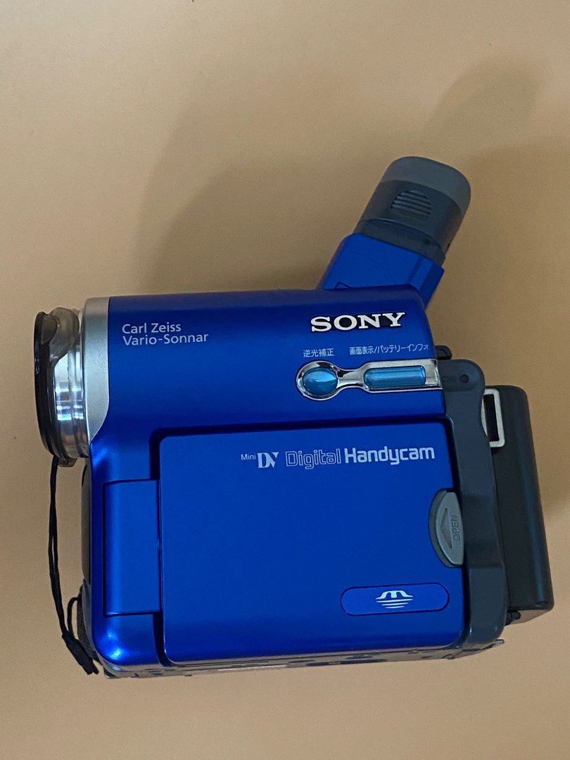 Sony Mini DV Digital Handycam DCR-TRV22, Photography, Cameras on Carousell