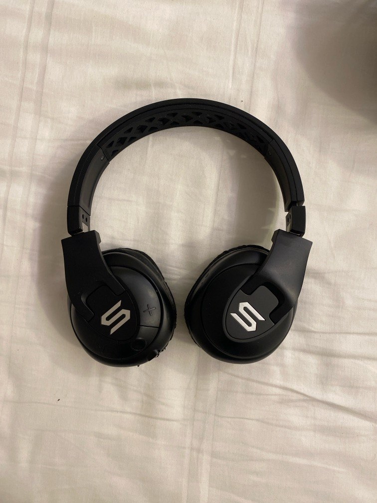Soul headphones, Audio, Headphones & Headsets on Carousell