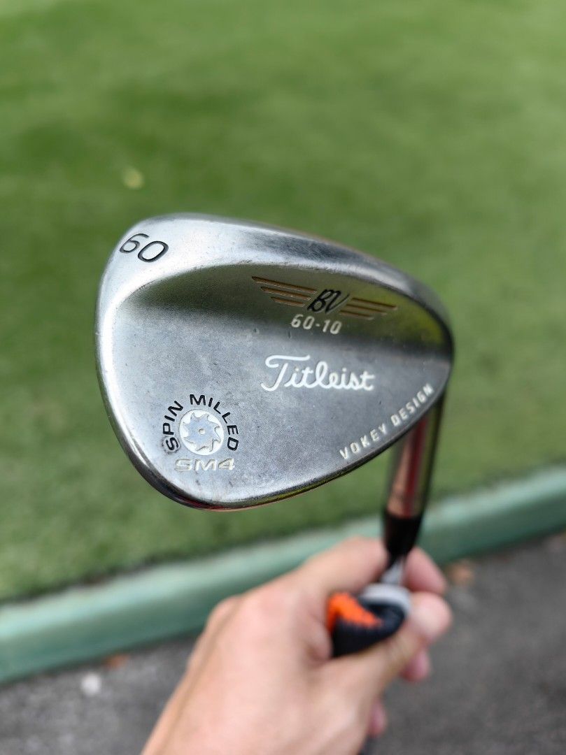 Titleist wedge 60 degrees 10 bounce SM4, Sports Equipment, Sports & Games, Golf on Carousell