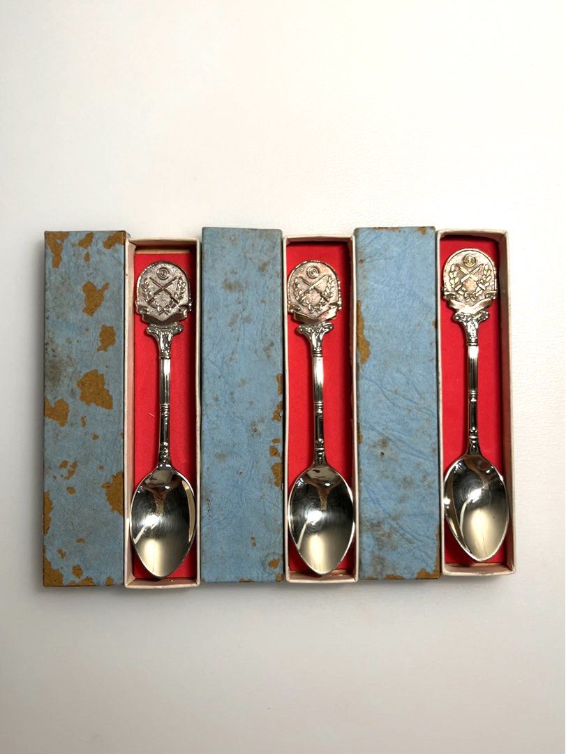 Vintage EPNS Silver Spoon (new), Hobbies & Toys, Memorabilia ...