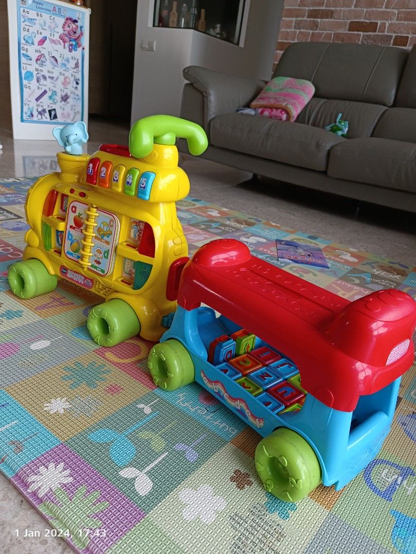 Vtech Push and Ride Alphabet Train, Babies & Kids, Infant Playtime on ...