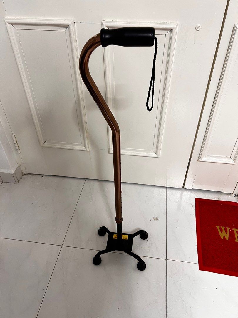 Walking stick with 4 legs. Height adjustable, Health & Nutrition ...