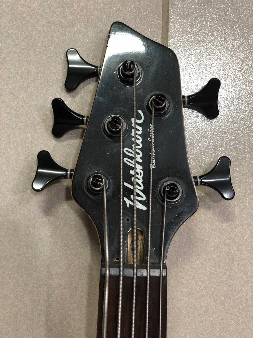 Washburn bass guitar 5 string, Hobbies & Toys, Music & Media, Musical ...