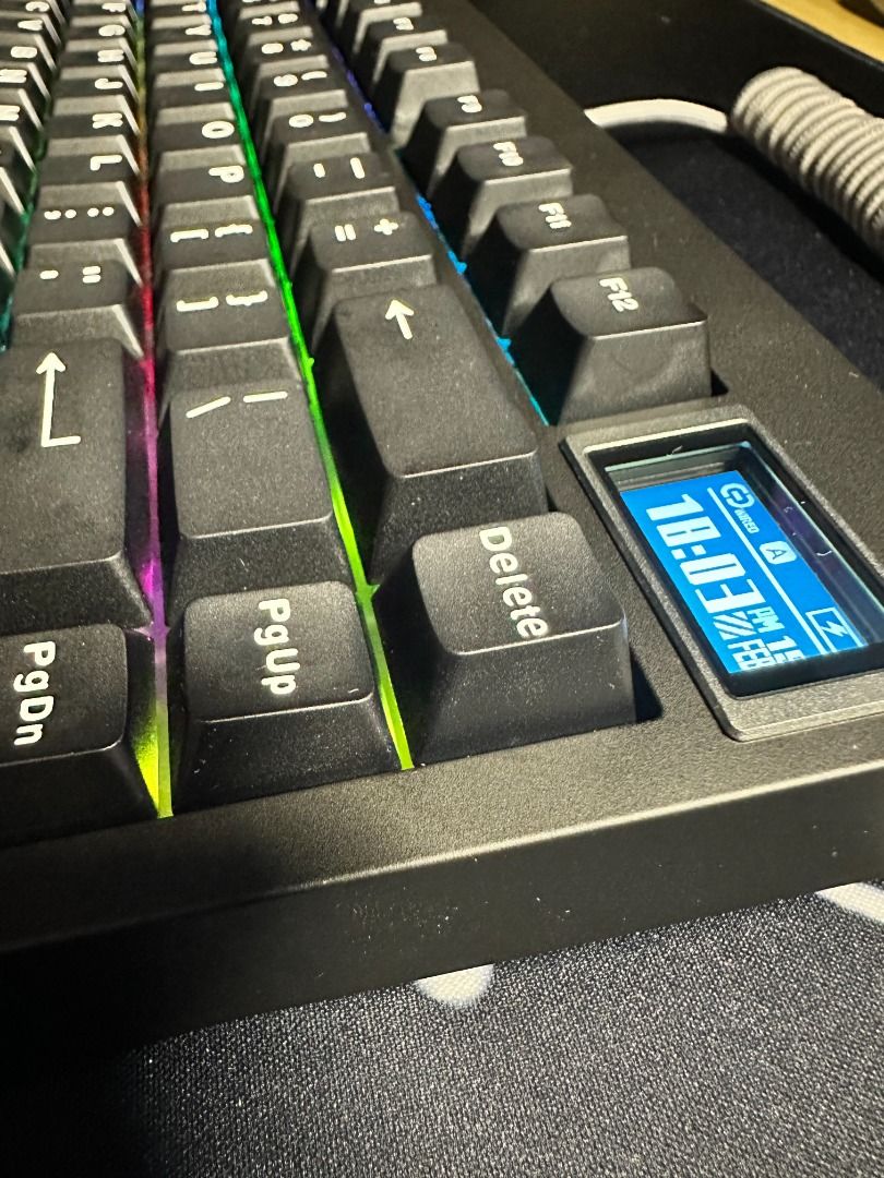 Wireless Custom Mechanical Keyboard w/ LCD Screen, Computers & Tech ...