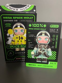 POP MART MEGA Collection 100% Space Molly Series 1, Hobbies & Toys ...