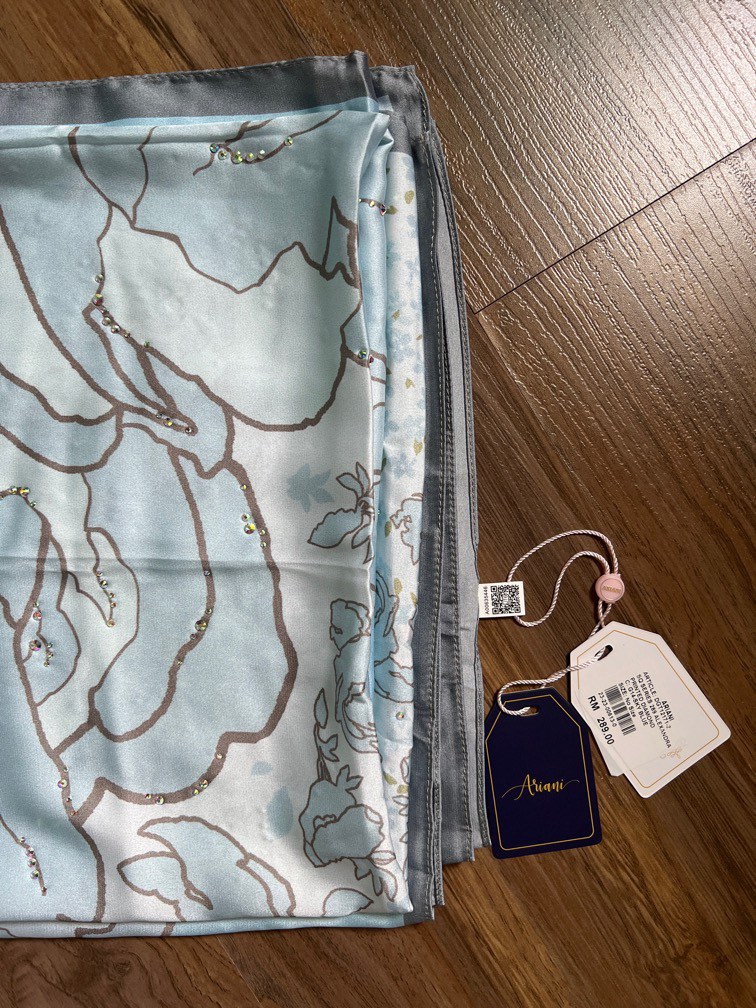 Ariani Bawal Scarf, Women's Fashion, Muslimah Fashion, Hijabs on Carousell