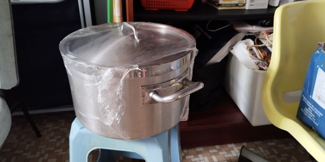 Four (4) Big Cooking pot (5 kg 320 mm diameter), depth 280mm, TV & Home ...