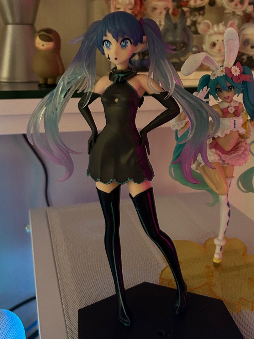 Bootleg Hatsune Miku set (Easter Miku, Ghost rule Miku), Hobbies & Toys ...