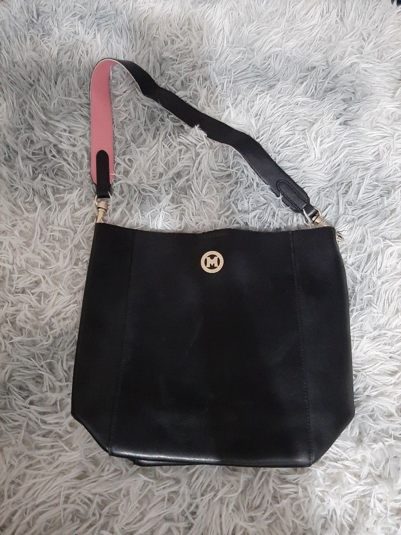 Bundle bag (elsa veroni and metrocity), Women's Fashion, Bags & Wallets ...