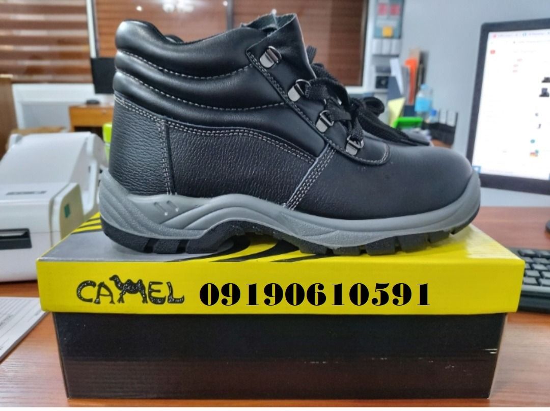 Camel High Cut Safety Shoes, Commercial & Industrial, Construction ...