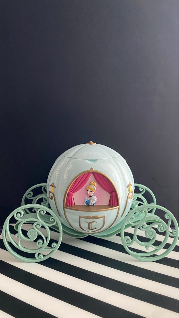 Cinderella bucket popcorn, Toys & Collectibles, Mainan di Carousell