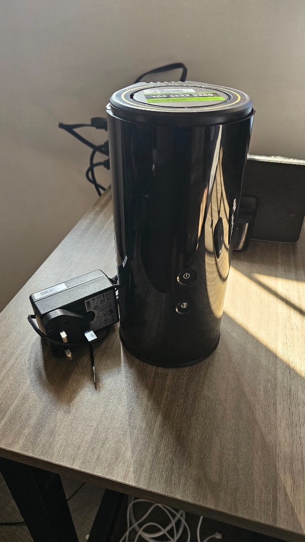 Cloud Router: Wireless AC1750 Dual-Band Gigabit Cloud Router DIR-868L ...