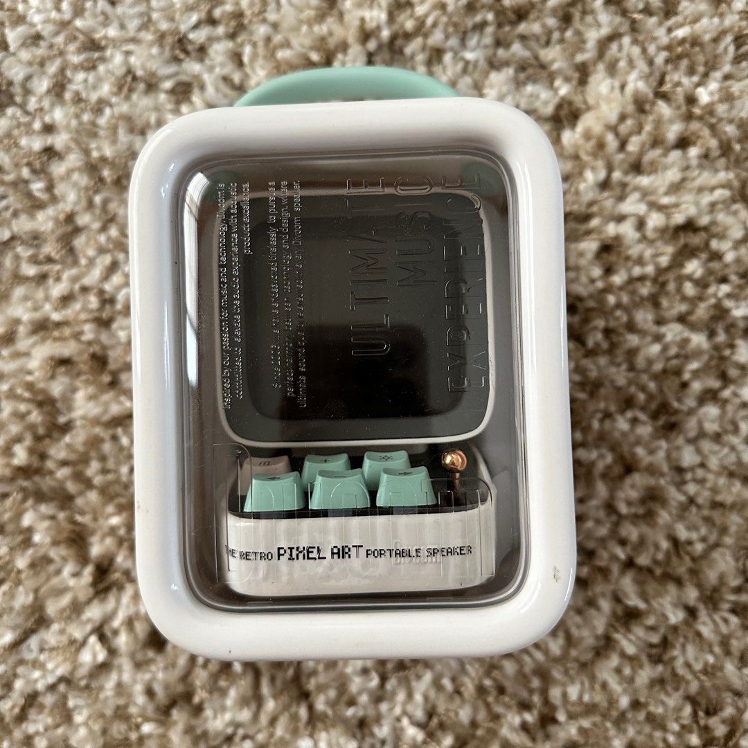 Divoom Ditoo Pro - White Pixel Art Portable Bluetooth Speaker, Audio ...