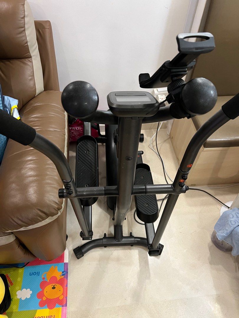 Domyos cross trainer EC100, Sports Equipment, Exercise & Fitness, Cardio & Fitness Machines on ...