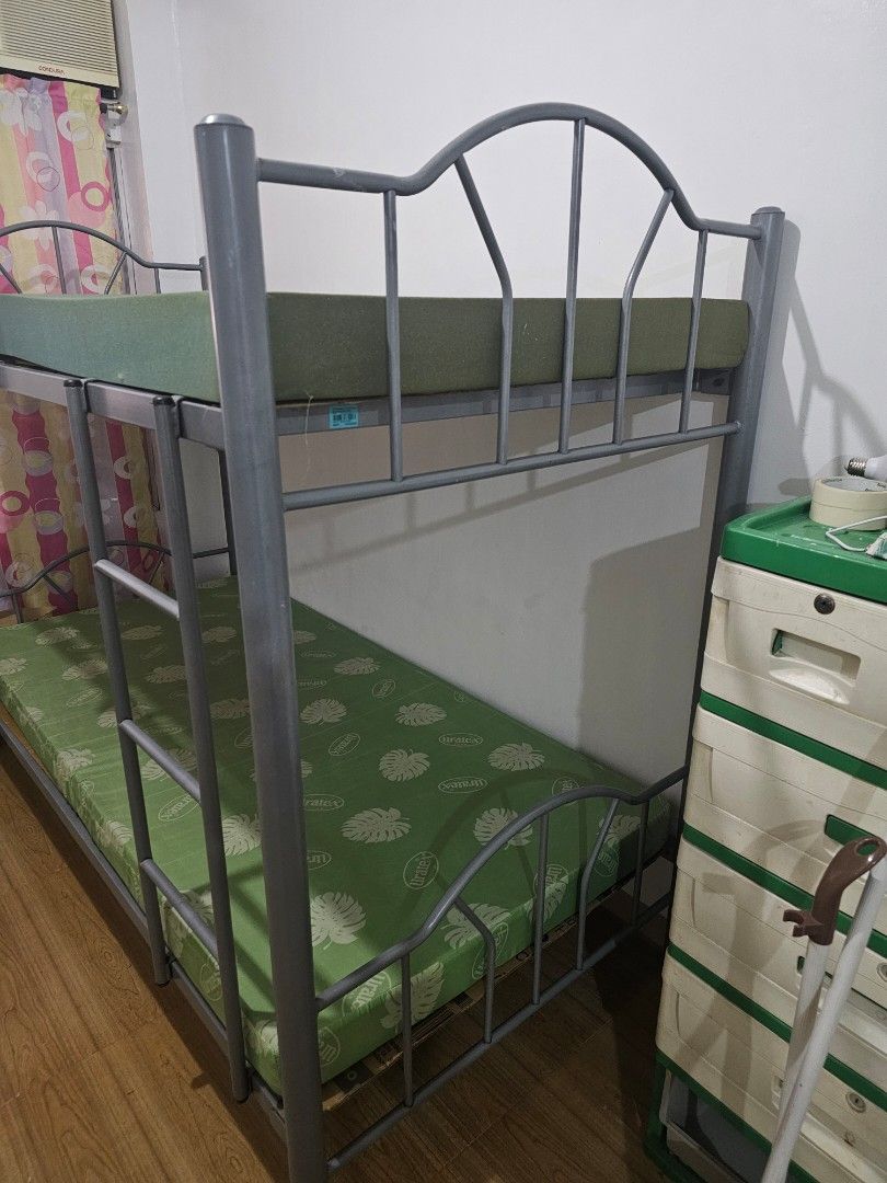 Double deck with 2 kutson uratex, Furniture & Home Living, Bathroom ...