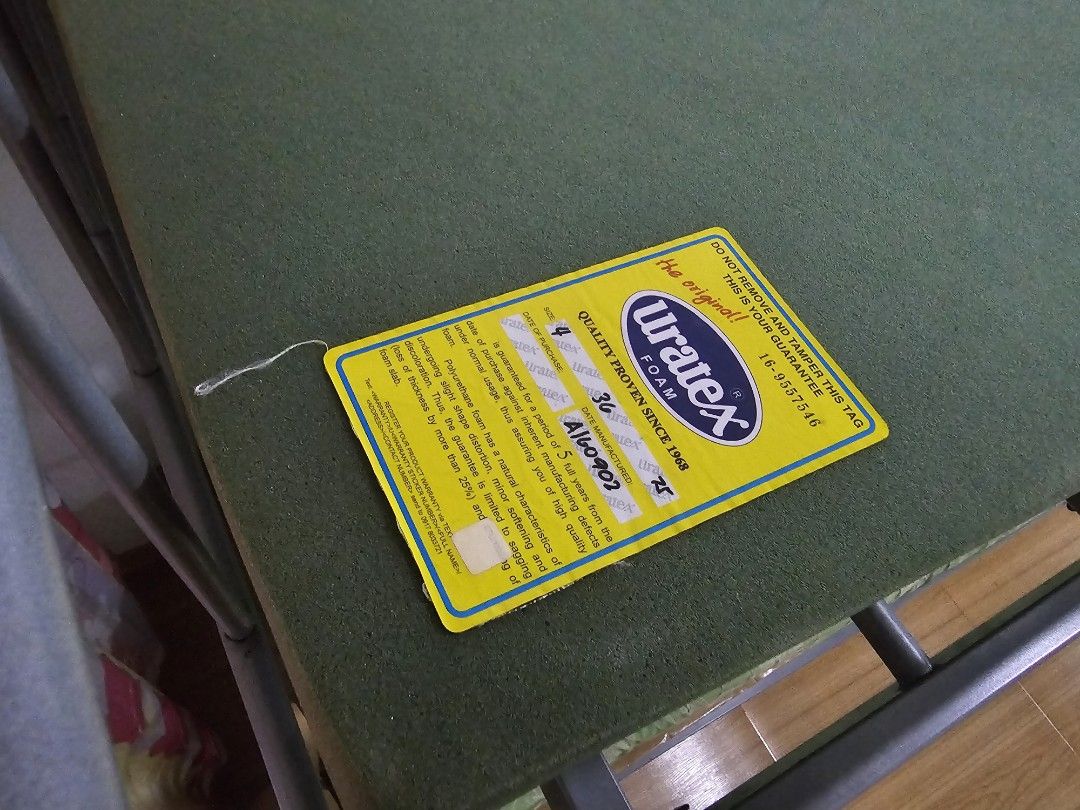 Double deck with 2 kutson uratex, Furniture & Home Living, Bathroom ...